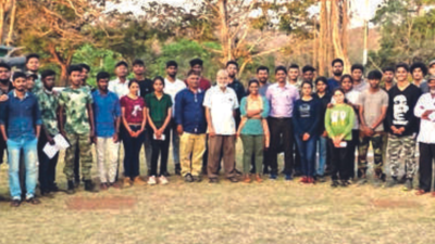 Vulture census begins in Mudumalai tiger reserve | Coimbatore News ...