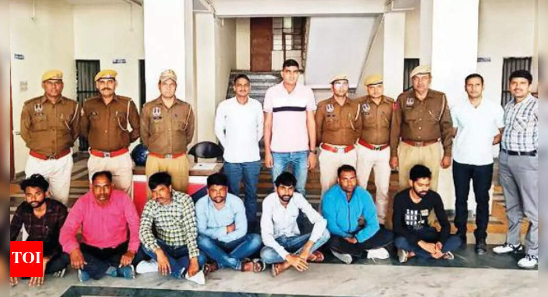 Jaipur Cops Arrest Dummy Candidates | Jaipur News - Times of India