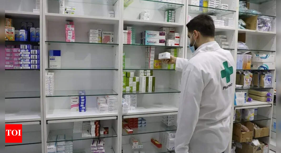 Pakistan: 'Pakistan staring at worst medicine crisis': Essential drugs ...