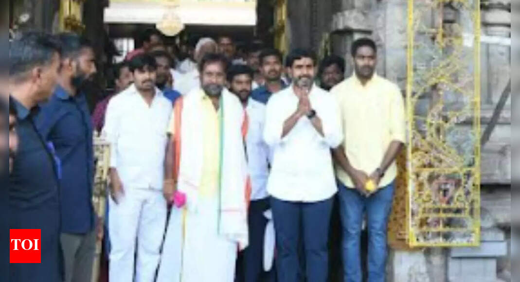 Nara Lokesh worships at the Tiruchanoor temple on sidelines of his Yuvagalam padayatra in ...