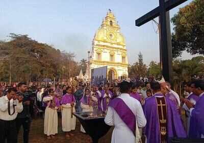 Thousands walk in faith as Lenten observance, Cardinal calls for ...