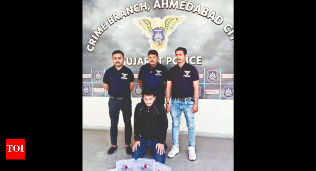 Loot Angadia: Traffic Cop’s Hand Signal Thwarts Bid To Loot Angadia ...