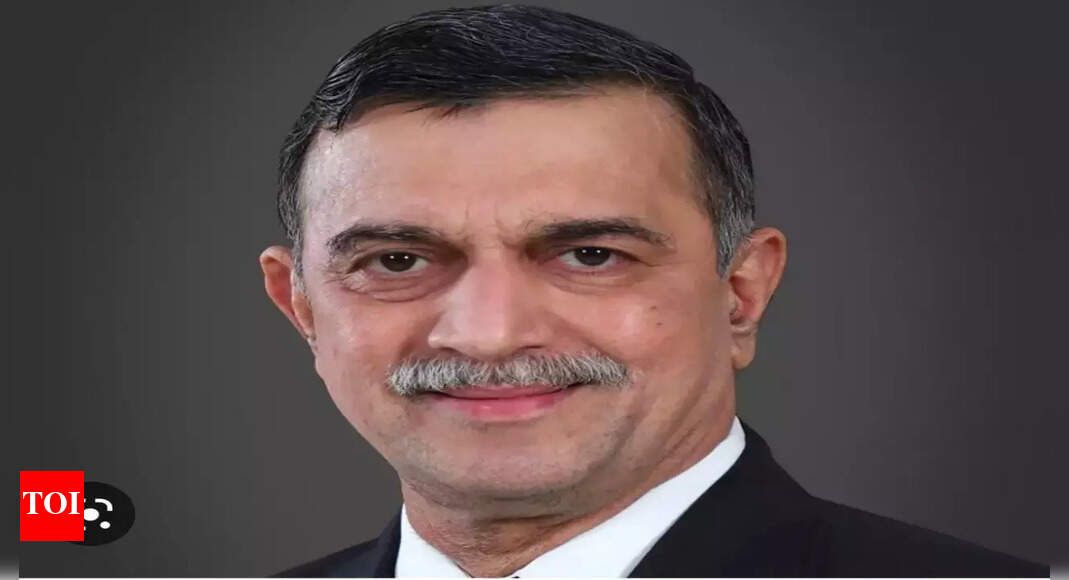 Ioc: 'With oil at $80, IOC isn't expecting big swings' - Times of India