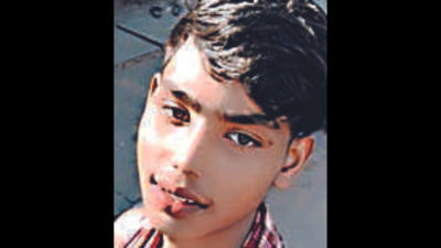 18-year-old YouTuber missing after river stunt goes wrong in West Bengal | Kolkata News - Times ...