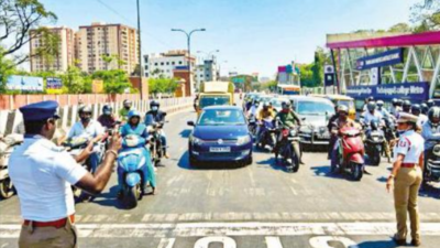 Chennai police crack down on stop-line violations | Chennai News - Times of India