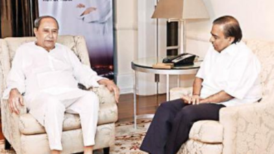 Naveen: Odisha CM Naveen Patnaik meets Mukesh Ambani, industry captains in Mumbai | Bhubaneswar ...