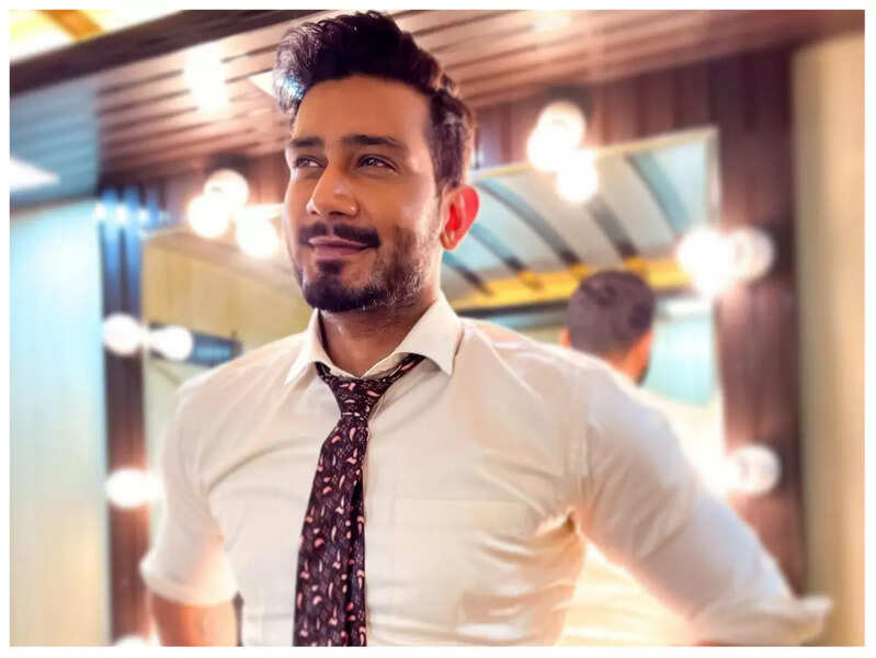 Vineet Kumar Chaudhary recalls his initial days in showbiz; says, 'I ...