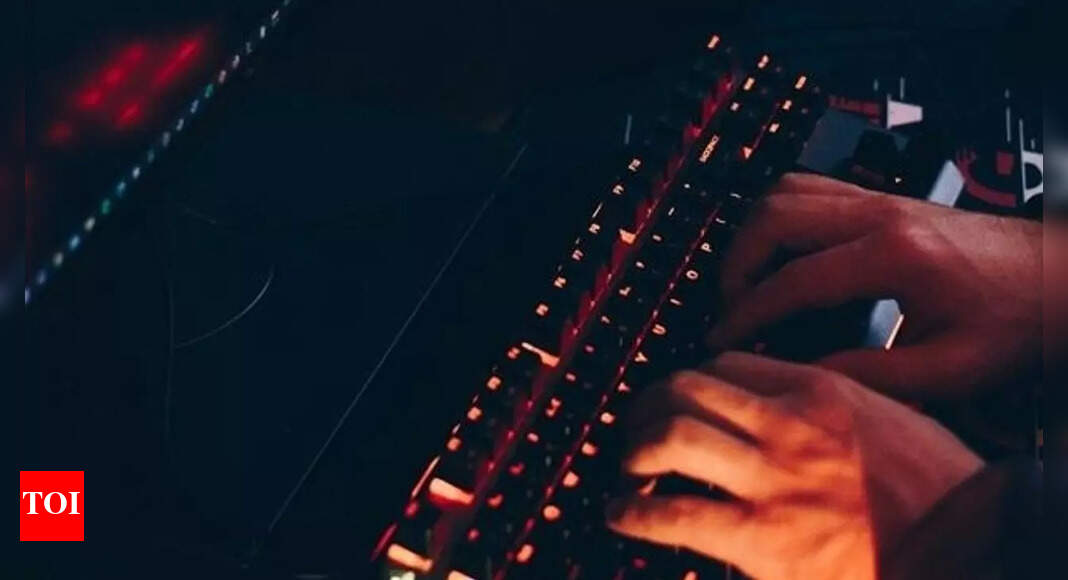 Actor Ravi Maria files complaint against fraudsters | Chennai News ...