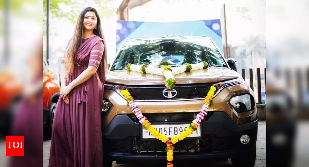 Marathi actress Veena Jagtap buys her first luxury car - Times of India