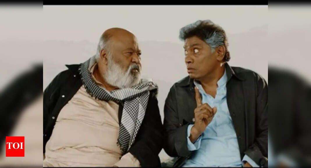 Johnny Lever and Saurabh Shukla recreate Shah Rukh Khan and Salman Khan ... Johnny Lever and Saurabh Shukla recreate Shah Rukh Khan and Salman Khan ...
