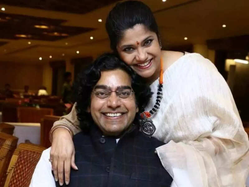 Renuka Shahane opens up about falling in love with Ashutosh Rana after divorce from her first ...