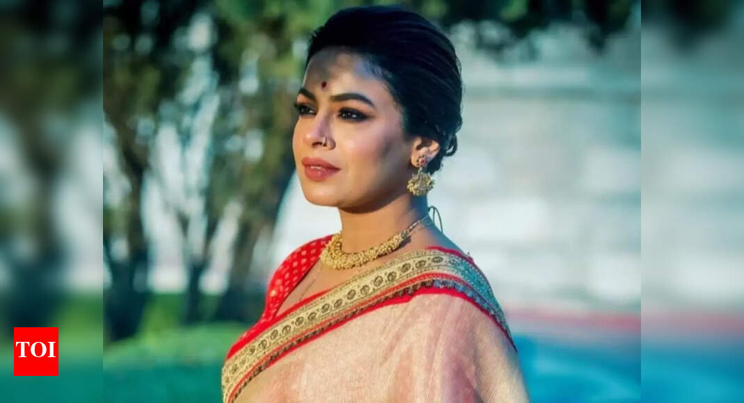 Singer Iman Chakraborty faces harassment on street; files complaint ...