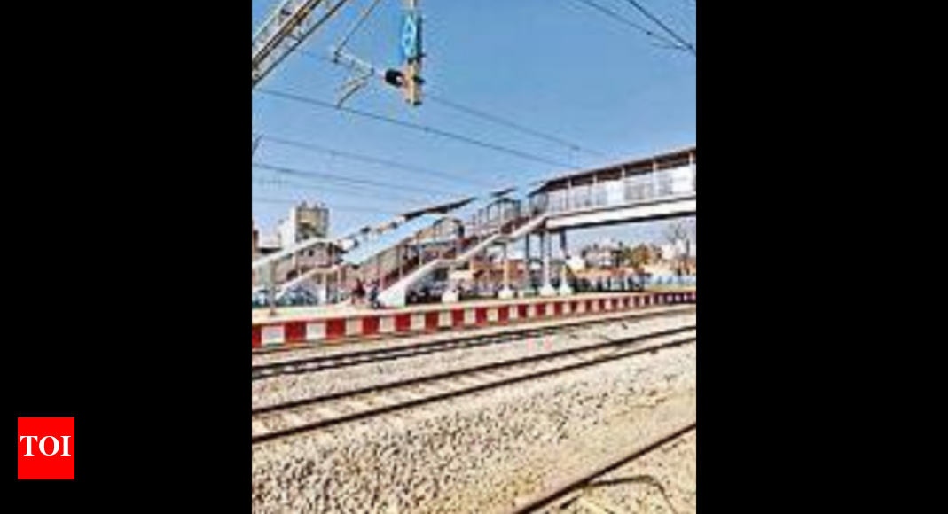 Lucknow's Malhaur yard commissioned after clearance | Lucknow News ...