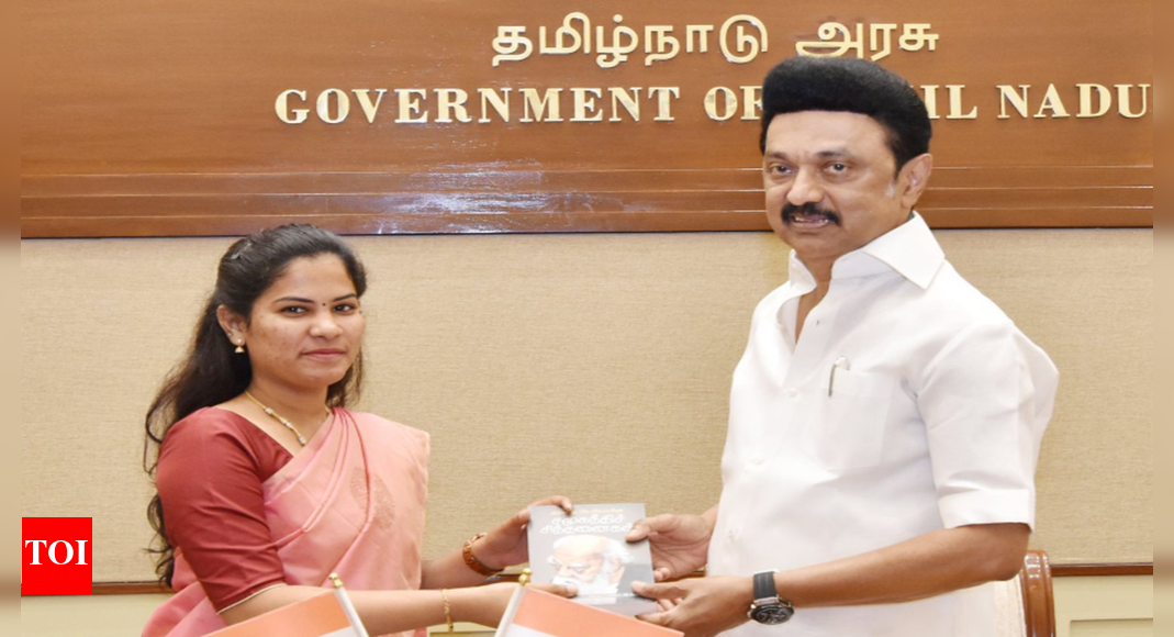 Stalin congratulates Chennai mayor Priya | Chennai News - Times of India