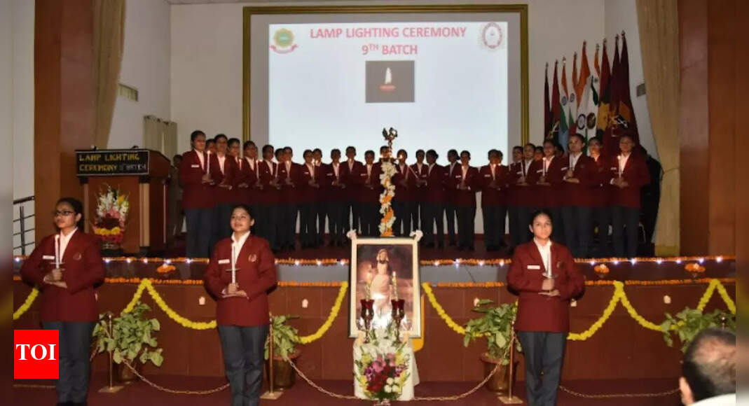 Future 'Nightingales' of armed forces: Batch of 40 cadets takes oath ...