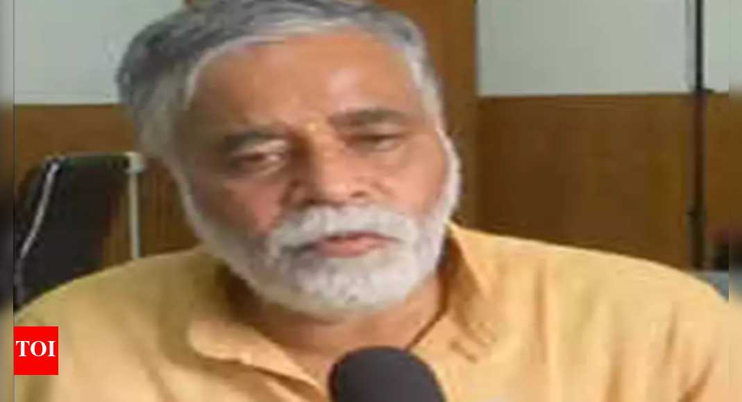 Textbook-less primary education in the offing: Karnataka minister BC ...