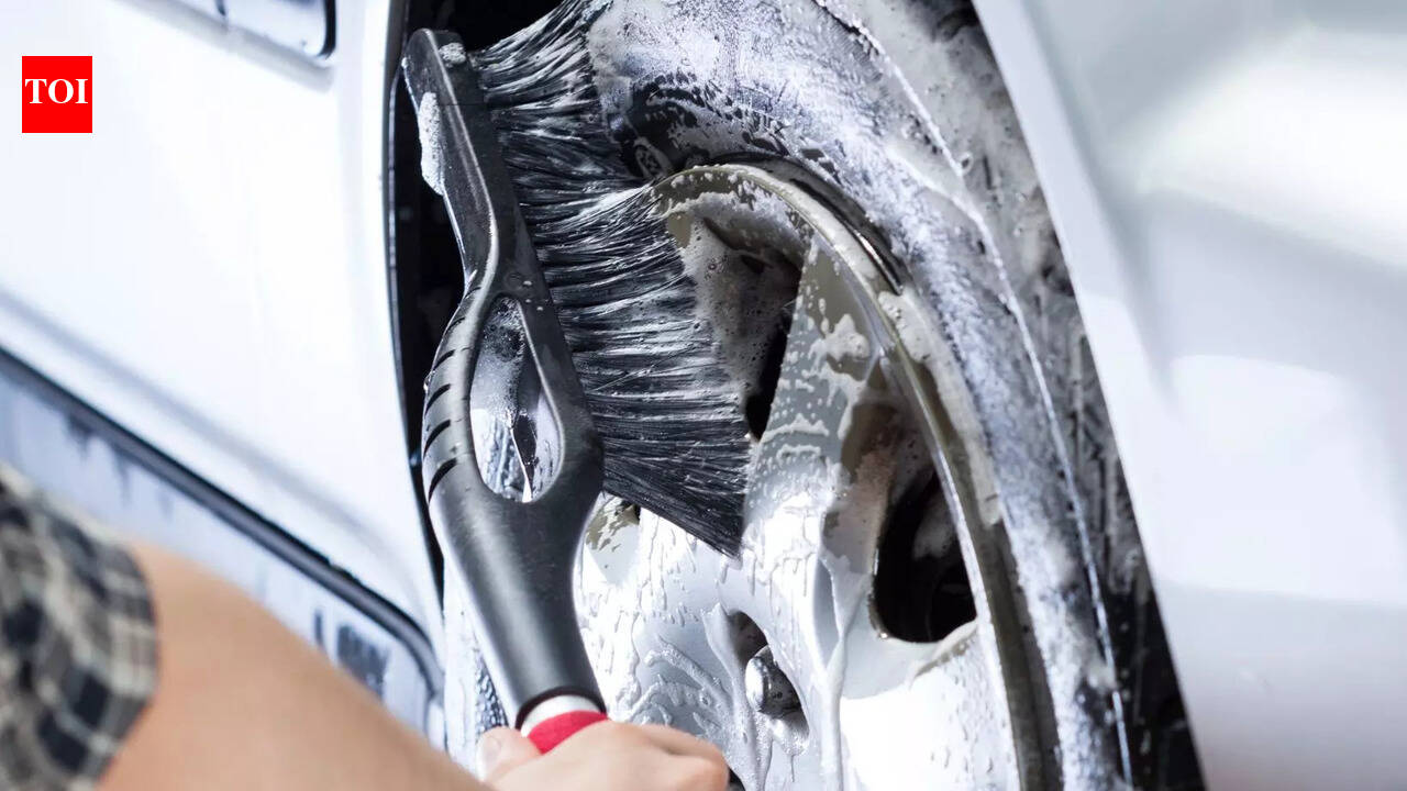Best Tyre Cleaner Brushes To Keep The Wheels Of Your Car Clean And ...