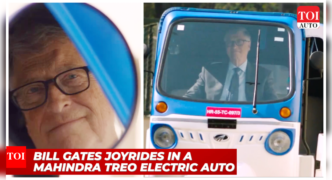 Bill Gates: Watch Bill Gates riding the Mahindra Treo electric 3 ...