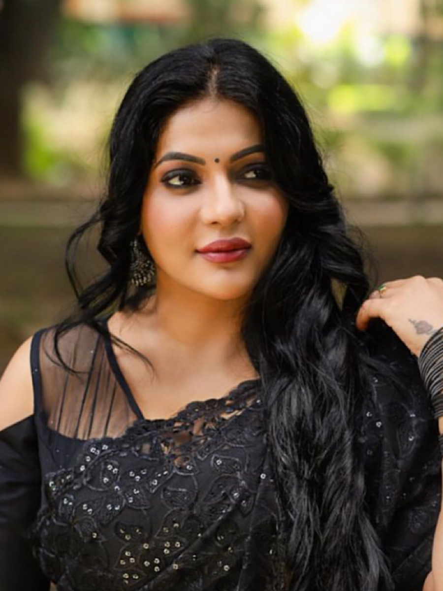 Glam looks of Bigg Boss Tamil fame Reshma Pasupuleti | Times of India