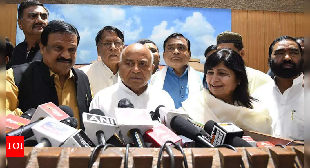 Madhya Pradesh leader of opposition Govind Singh moves SC against ED ...