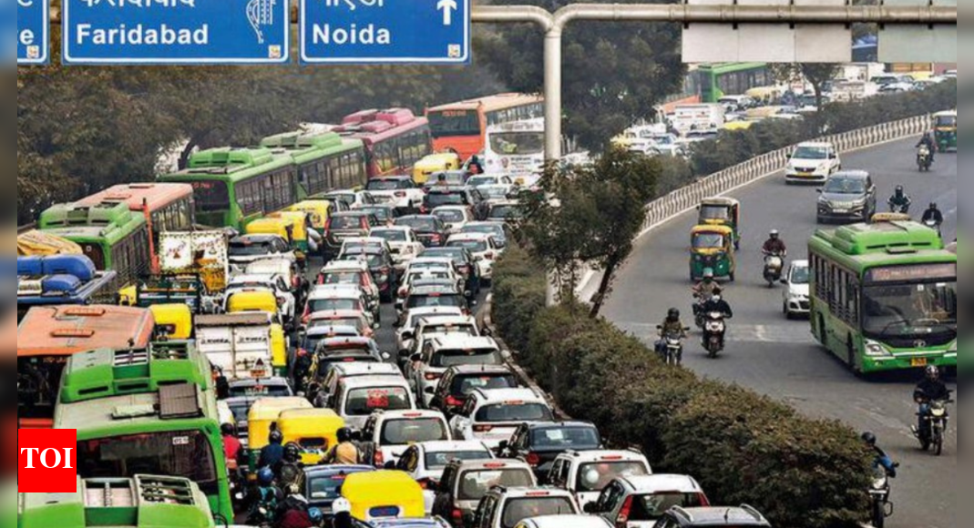 Ashram Flyover Opens, But No Smooth Ride For Noida-bound Vehicles On ...