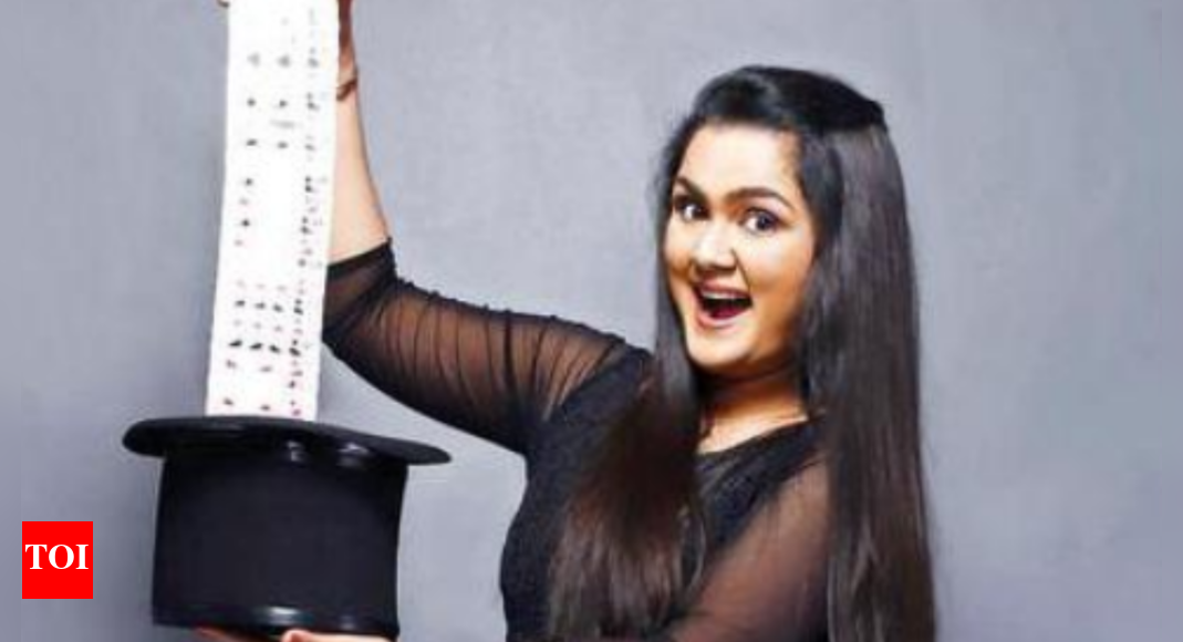 Pune: Casting a spell with nifty sleight of hand and astonishing tricks | Pune News - Times of India