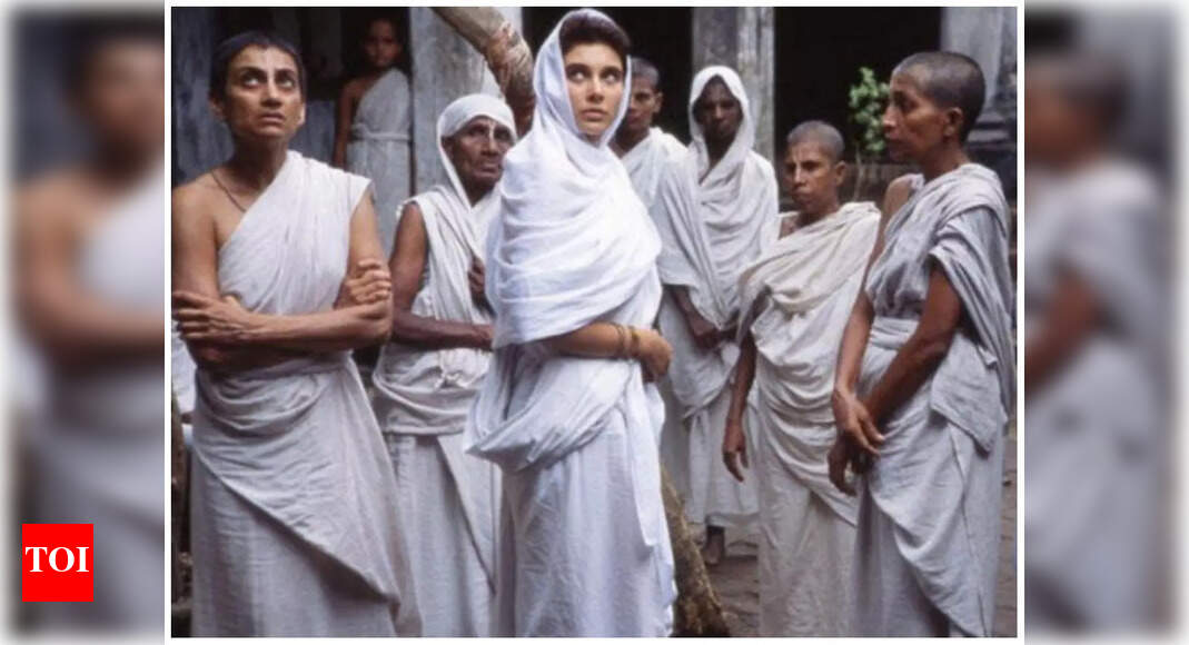 Deepa Mehta's 'Water' turns 16: Revisiting the travails and anger of ...