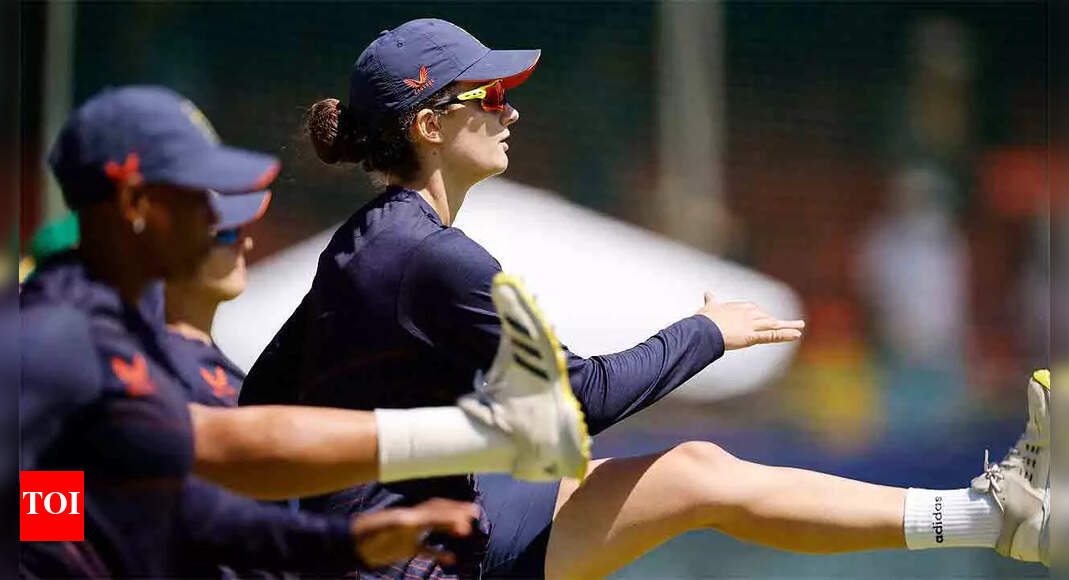 Gujarat Giants replace injured Beth Mooney with Laura Wolvaardt ...