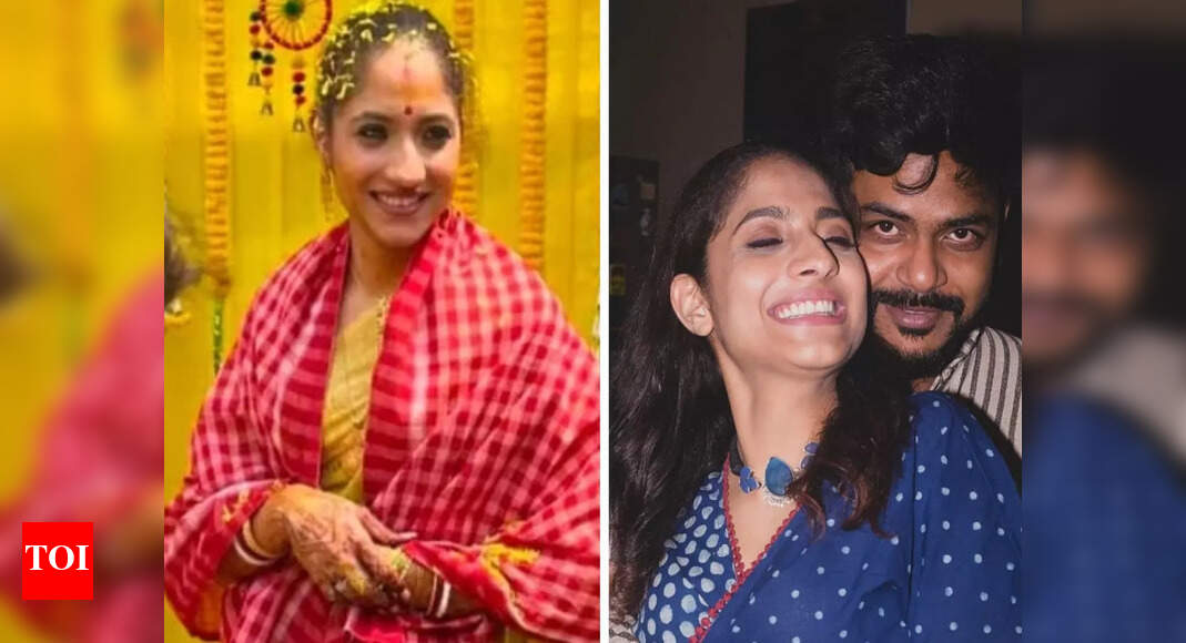 Singer Durnibar Saha to get married to girlfriend Mohor Sen - The Times ...