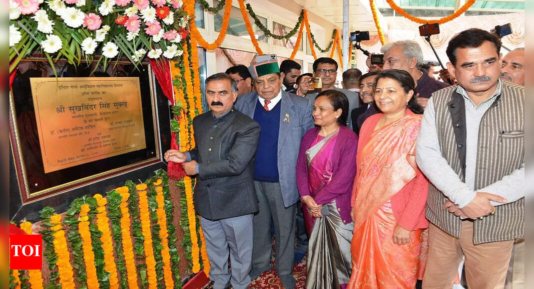 Himachal Pradesh CM dedicates Trauma Centre in IGMC-Shimla to the ...