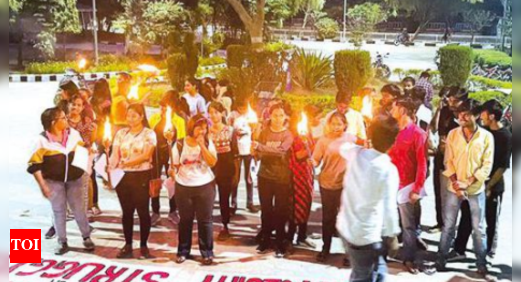 Like boys, BBAU girl students demand late night access to library ...