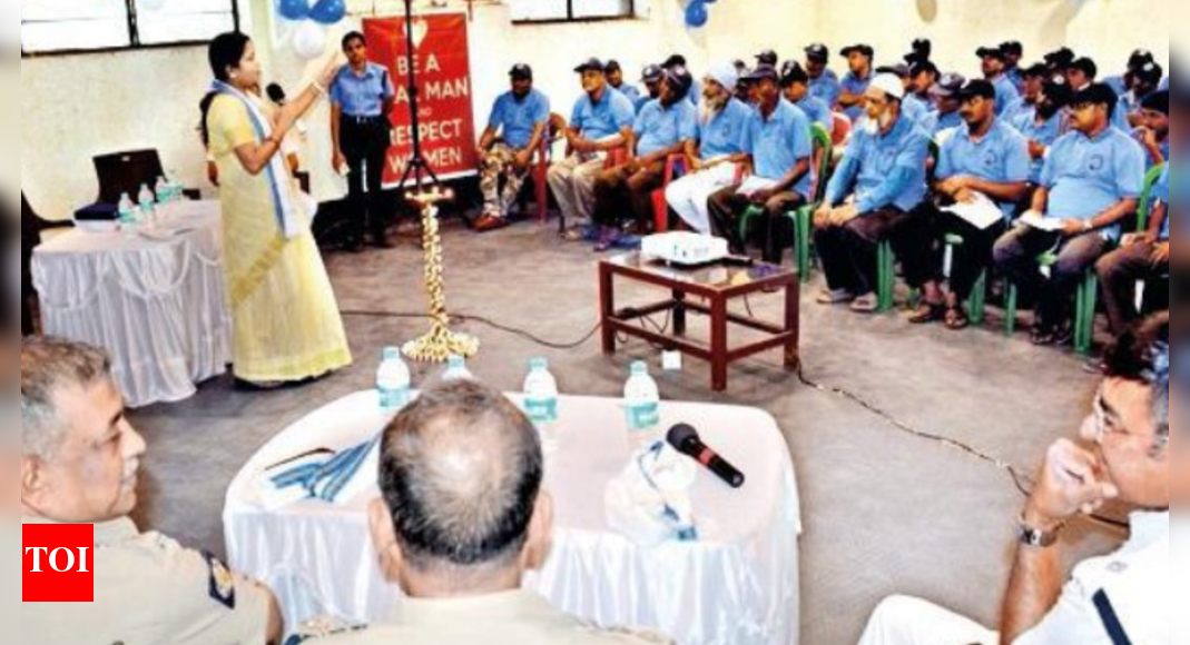 Bus, Cab Drivers Attend ‘respect-women’ Session | Kolkata News - Times ...