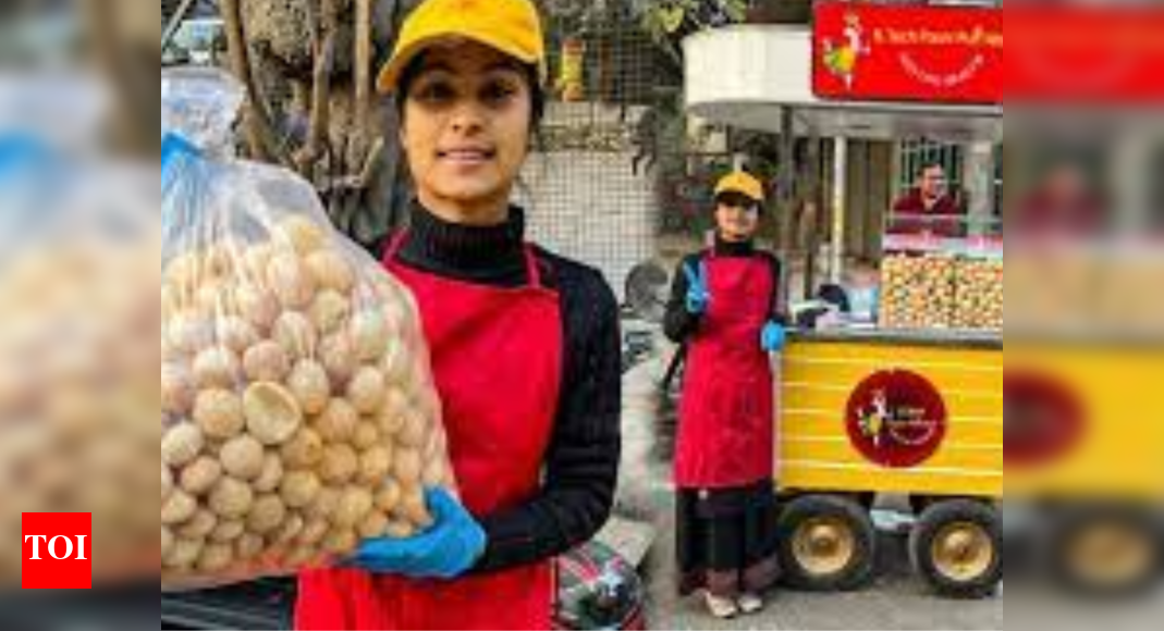 This ‘BTech pani puri’ waali serves gol gappe on her bike! - Times of India