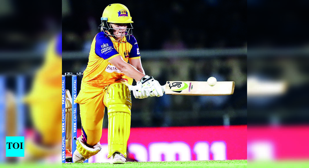 Healy Blitz Blows Bangalore Away | Mumbai News - Times of India