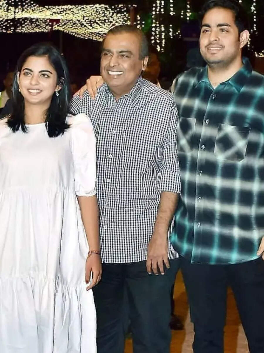 Isha Ambani, Akash Ambani, Anant Ambani rare pictures from their ...