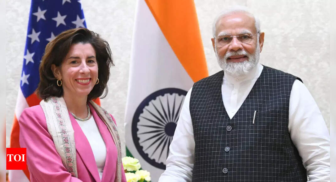 US commerce secretary meets PM Modi | India News - Times of India