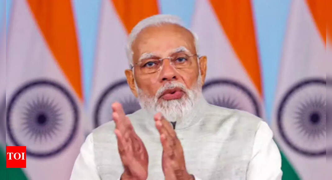 Pm Modi: Need to work in mission mode to help artisans: PM Modi | India ...