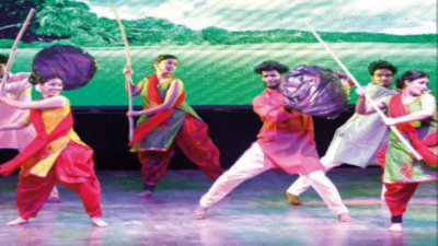 Holi: Kids Colour Stage With Myriad Joyful Shades Of Holi Traditions ...