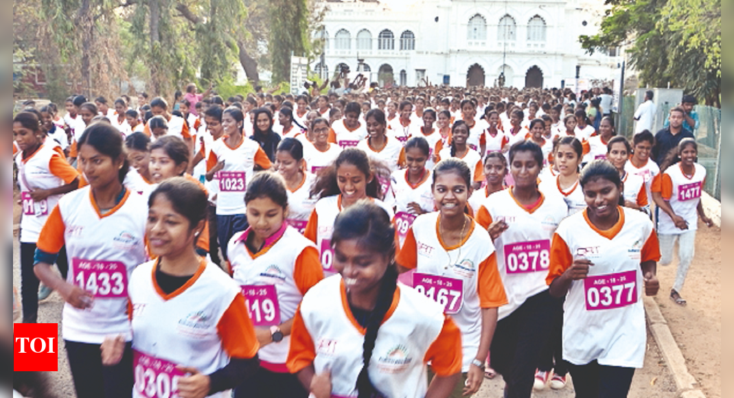 1,900 Women Take Part In 5km Marathon Held To Promote Fitness | Madurai ...