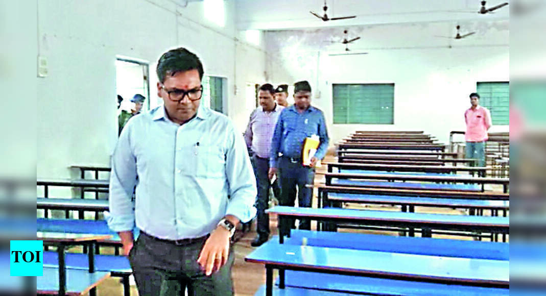 Bokaro: Bokaro Dc Visits Exam Halls, Checks Cctv Installation | Ranchi News - Times of India