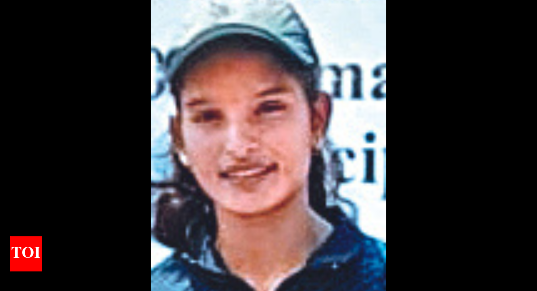 Anusha Wins Gold In Aiu | Vijayawada News - Times of India