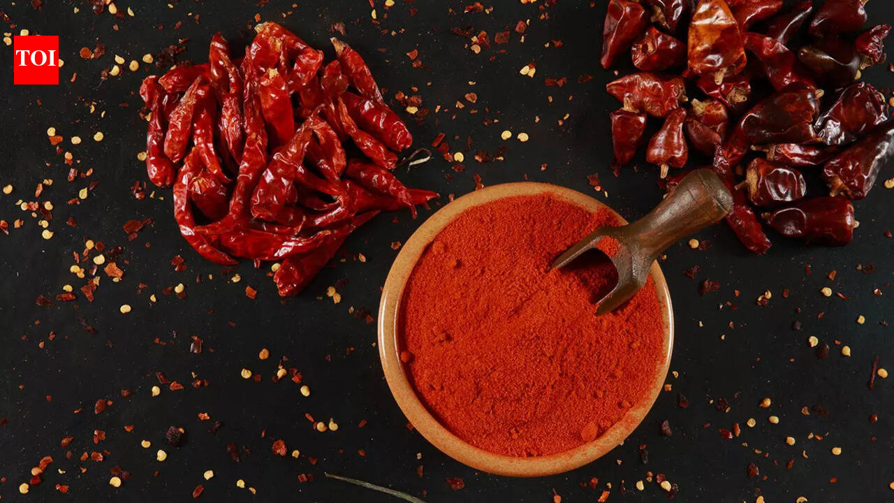 Why people advise against having red chilli powder? Facts decoded