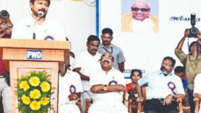 Anitha: Udhayanidhi Opens Anitha Memorial Hall At Med College | Trichy ...