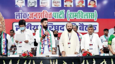 Ljp: Ljp (rv) Reiterates Demandfor Creation Of Dalit Varsity | Patna ...