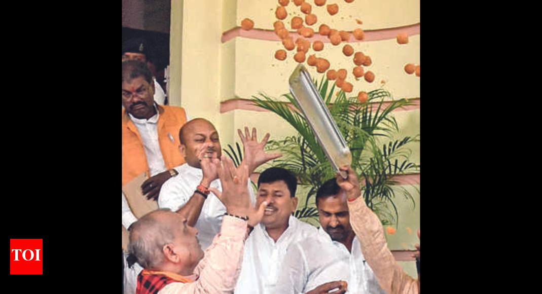 Bihar: Lalu Prasad's 'laddoos' after bail turn sour for BJP MLAs ...