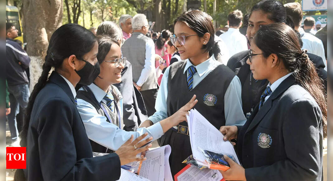 CBSE Class 12 Biology Exam Live: CBSE 12th Biology exam analysis today ...