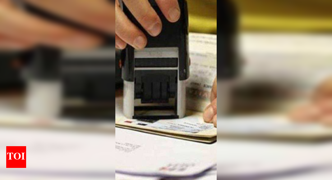 India Canada Visa News: Canada to deport 700 Indian students as visa ...