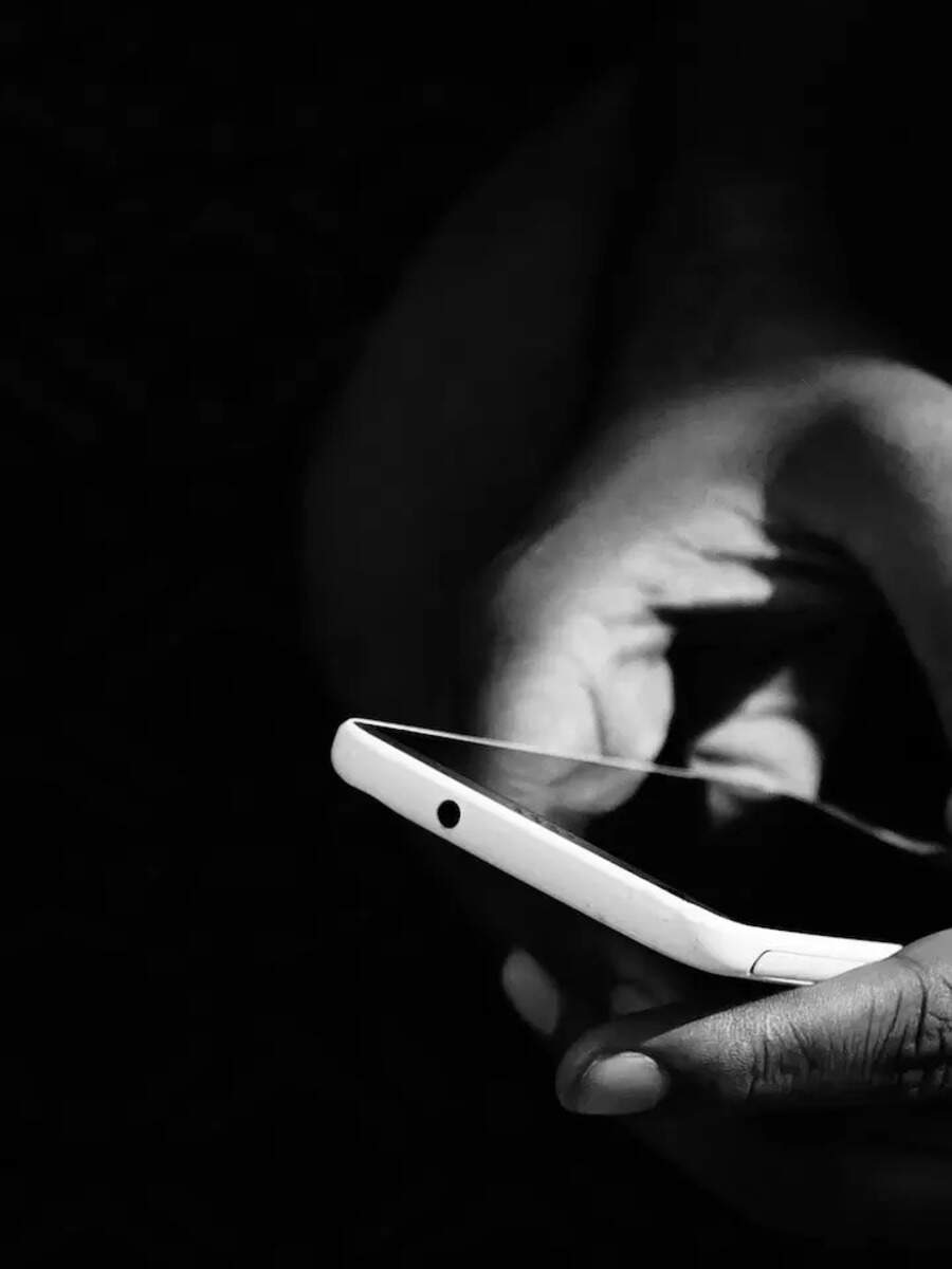 11 Reasons why smartphones catch fire | Gadgets Now