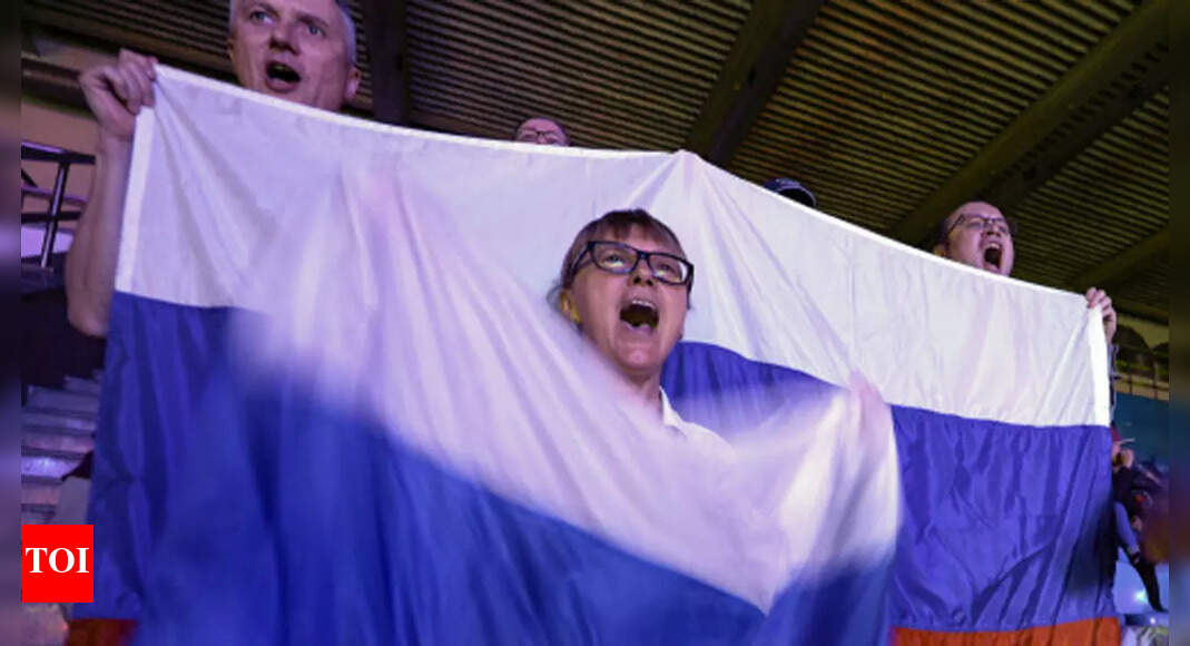 Russian and Belarusian boxers compete under their own flag at the Women ...