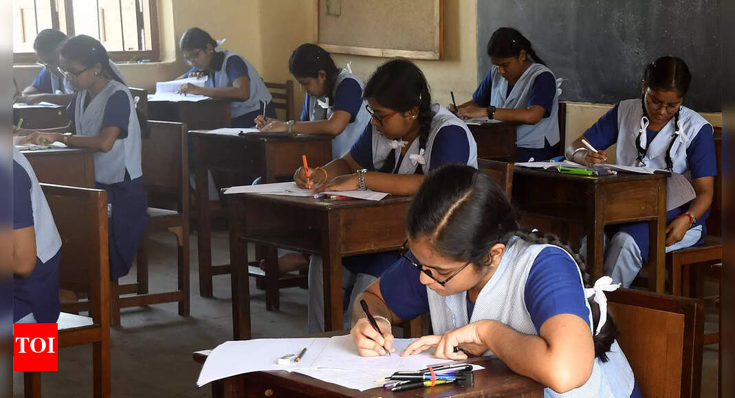 CBSE Board Exams 2023 Live: Students find Economics paper average ...